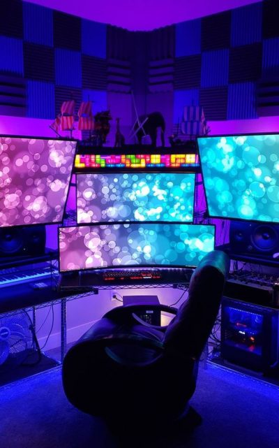 10 Most Insane & Inspiring Computer Setups | Notilizer